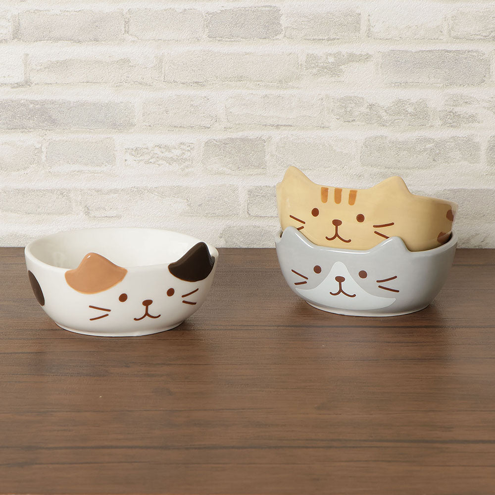 ふくふくにゃんこ つむつむにゃんこMサイズ – HAPiNS online shop